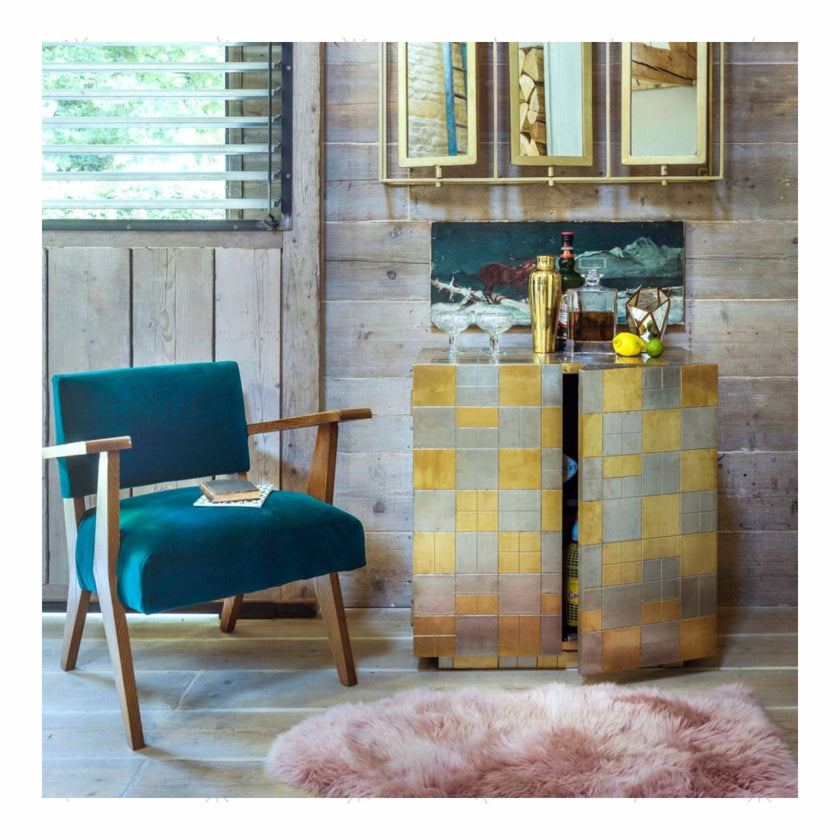Magpie Bar Cabinet – Luxury Handicraft