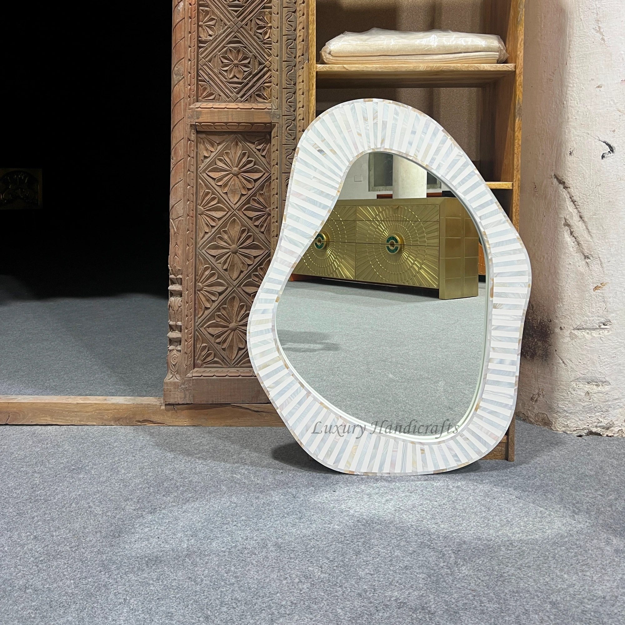 Abstract MOP Inlay Wall Mirror White – Luxury Handicraft