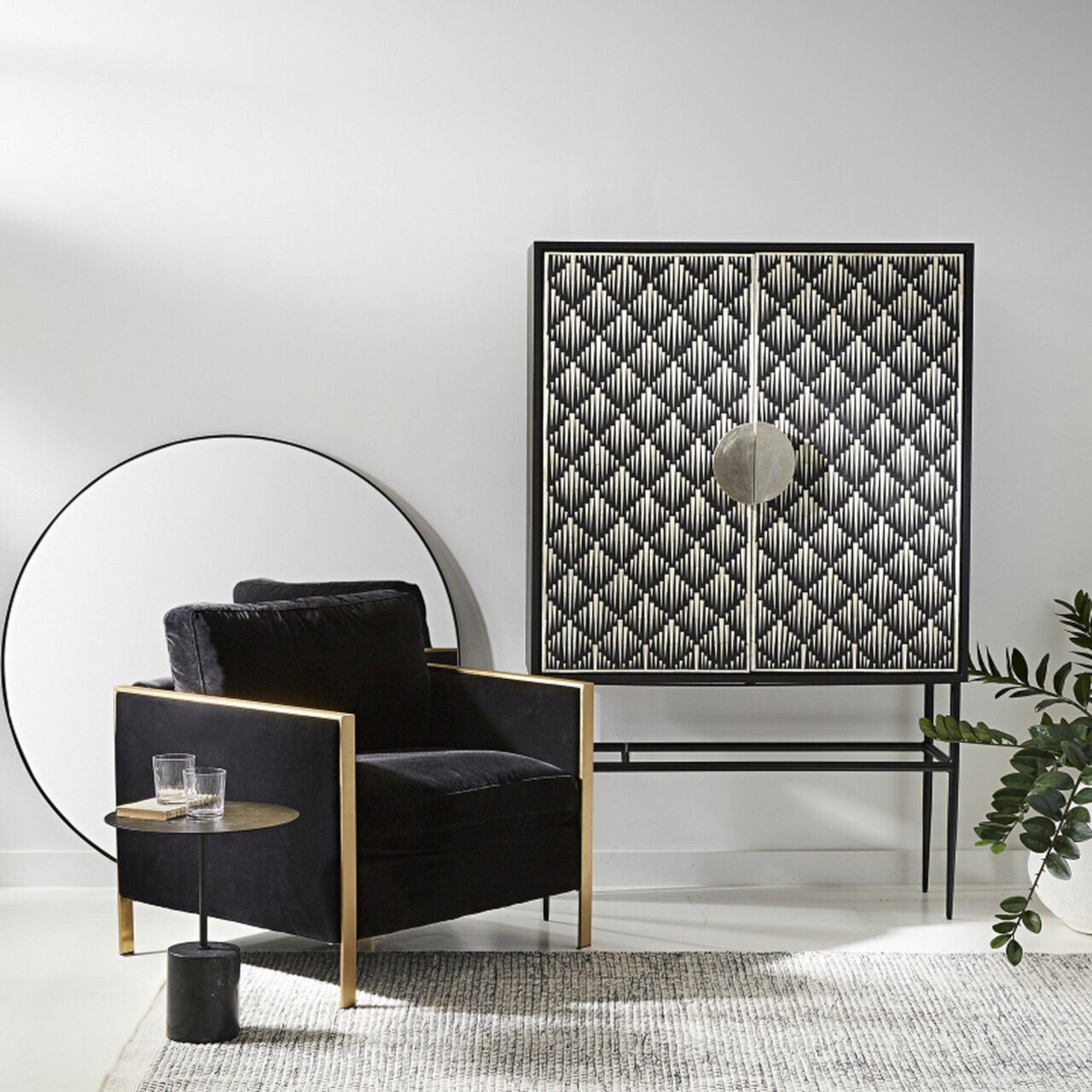 Tasma Arrow Bone Inlay Bar Cabinet Black – Luxury Handicraft