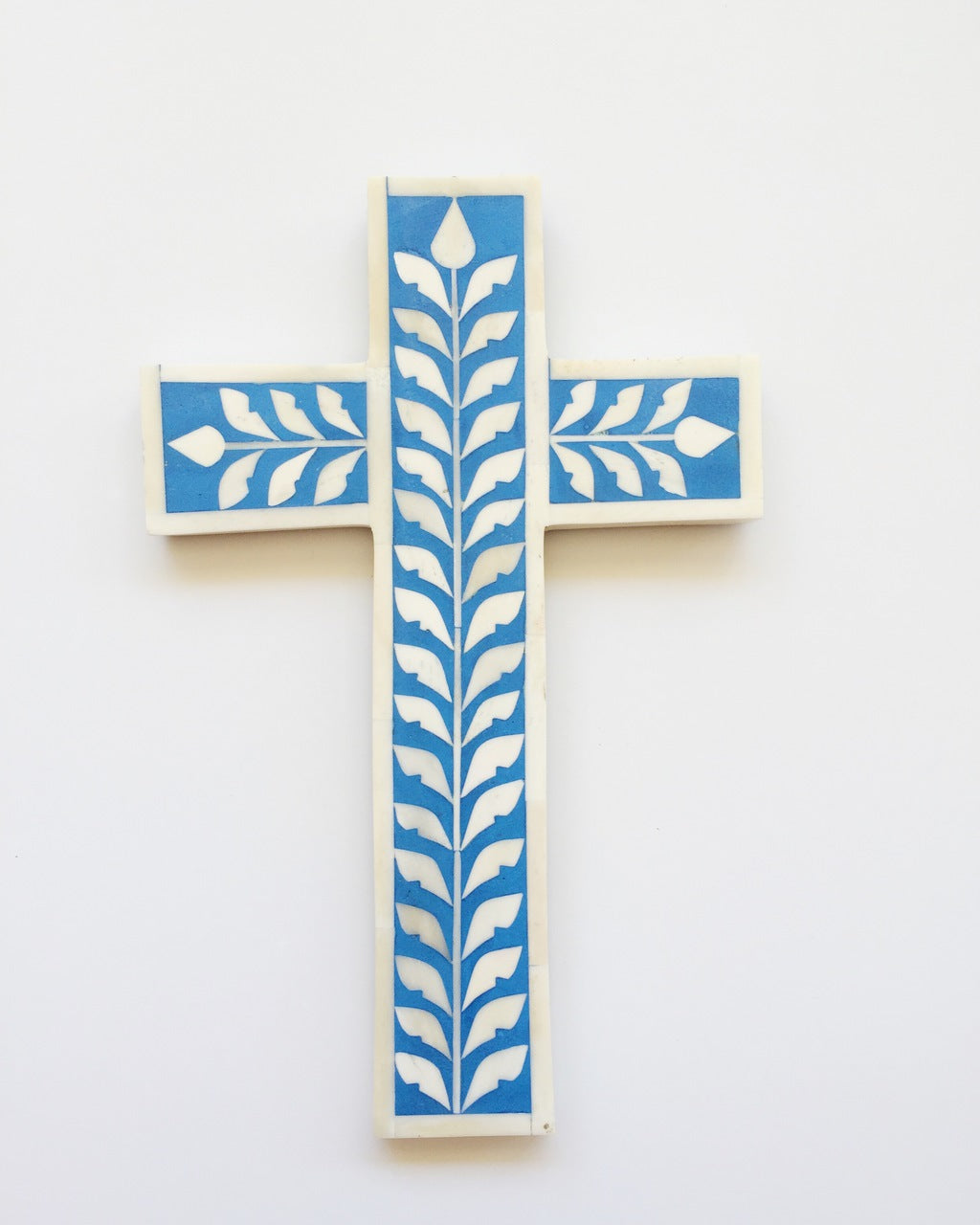 Bone Inlay Leaf Cross Blue – Luxury Handicraft